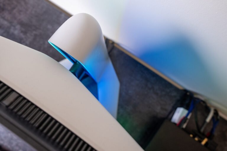 Dell Alienware AW3423DW Review - The First QD-OLED Monitor